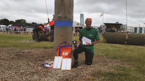 Glendale arborist becomes UK pole climbing champion
